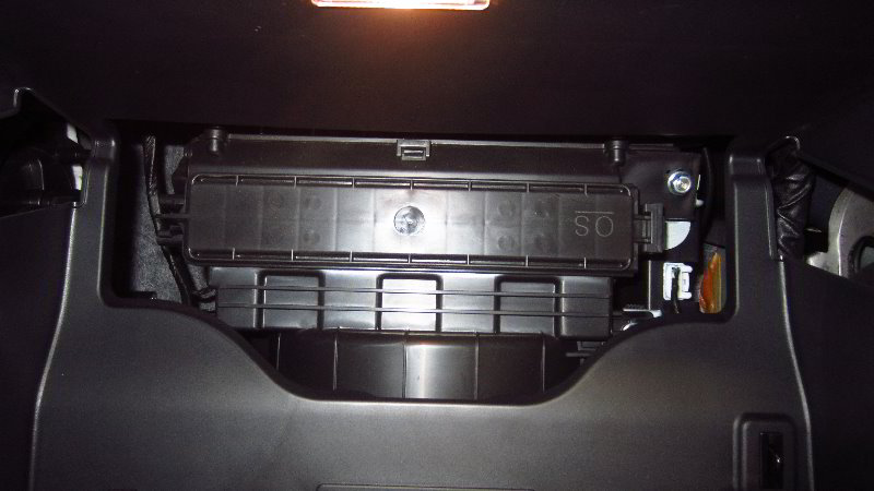 2017-2022-Kia-Sportage-Cabin-Air-Filter-Replacement-Guide-013