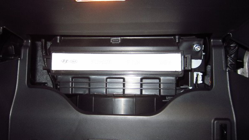 2017-2022-Kia-Sportage-Cabin-Air-Filter-Replacement-Guide-024