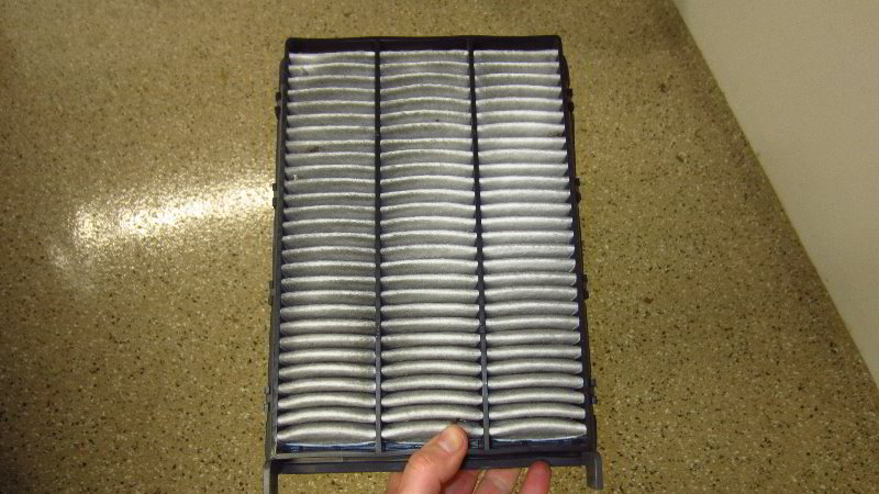 2017-2022-Kia-Sportage-Engine-Air-Filter-Replacement-Guide-011